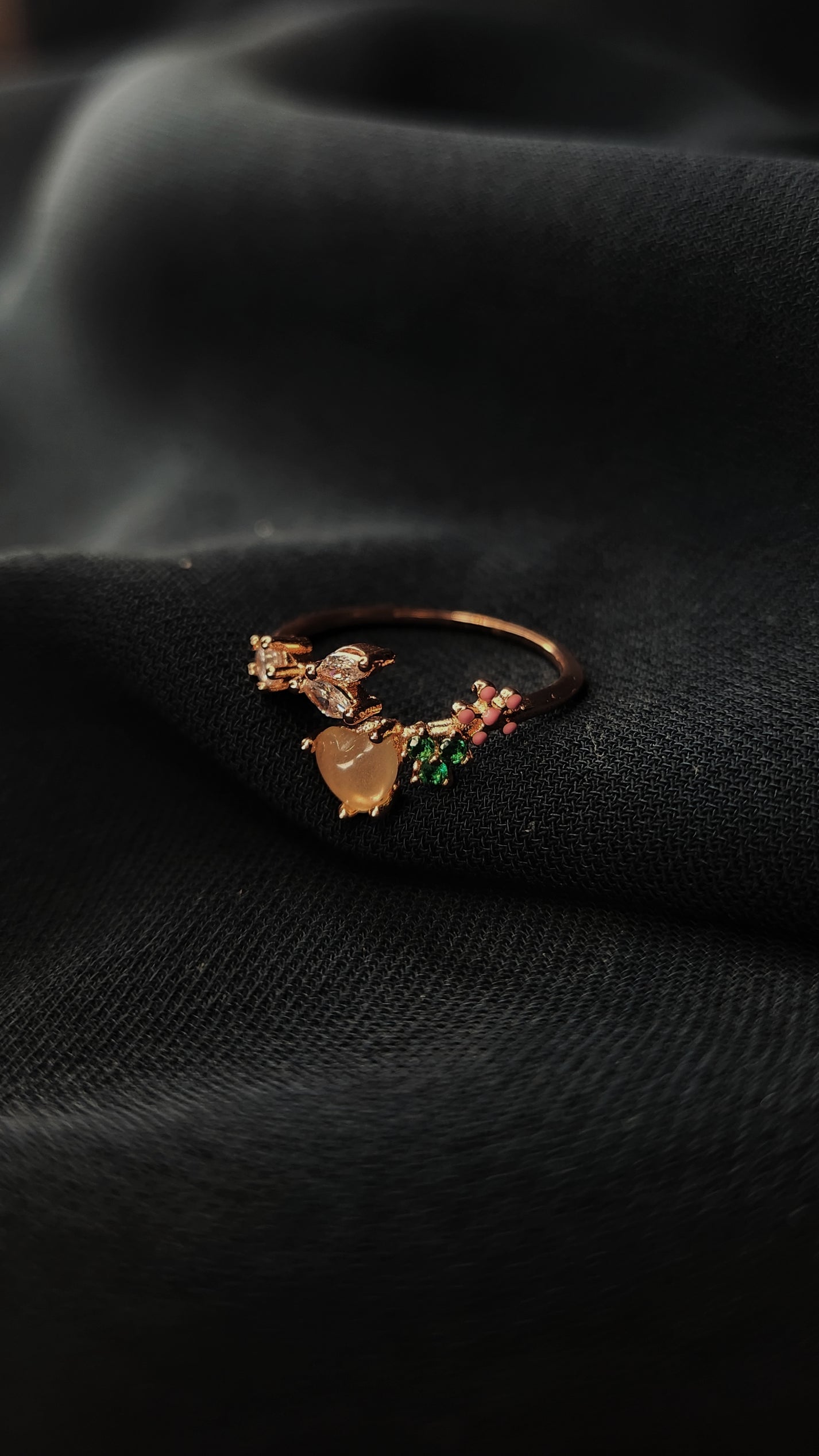 Lady Rashoon's Dark Obsession Ring – THE LOVE WITCH SINGAPORE